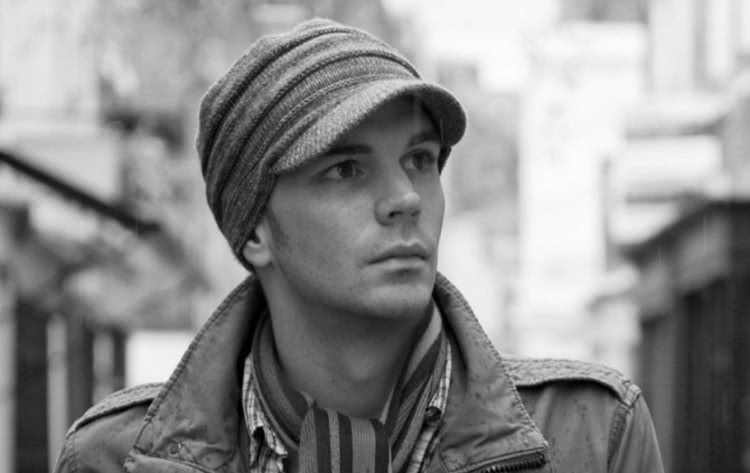 Benjamin Hubert - lampy z korka i betonu | CzasNaWnętrze